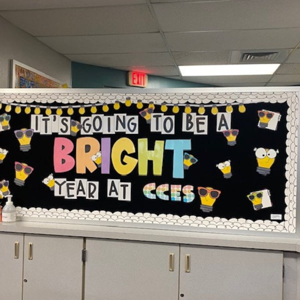 Llama Bulletin Board or Door Decoration - Etsy