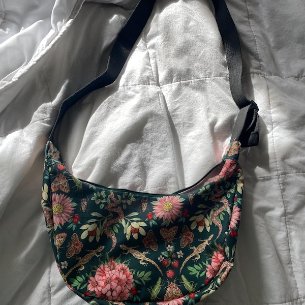 Crosstown Crescent Bag PDF Sewing Pattern - Instant Download - Etsy