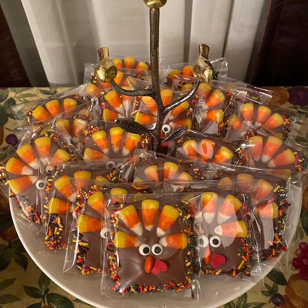 12 Sets (24 Oreos Total) Chocolate Dipped Bride and Groom Oreos ...