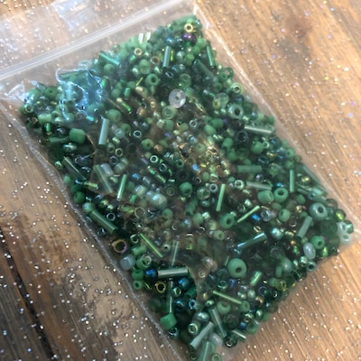 Green Coloured Mixed Glass Seed Beads X 25g Bag. Mixed Size Beads ...