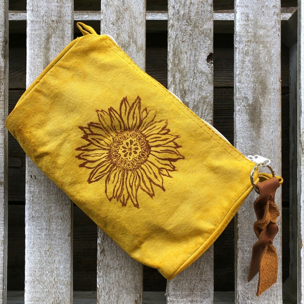 Hooked Leather Crossbody Bag. Beautiful Rustic Bag With Natural ...