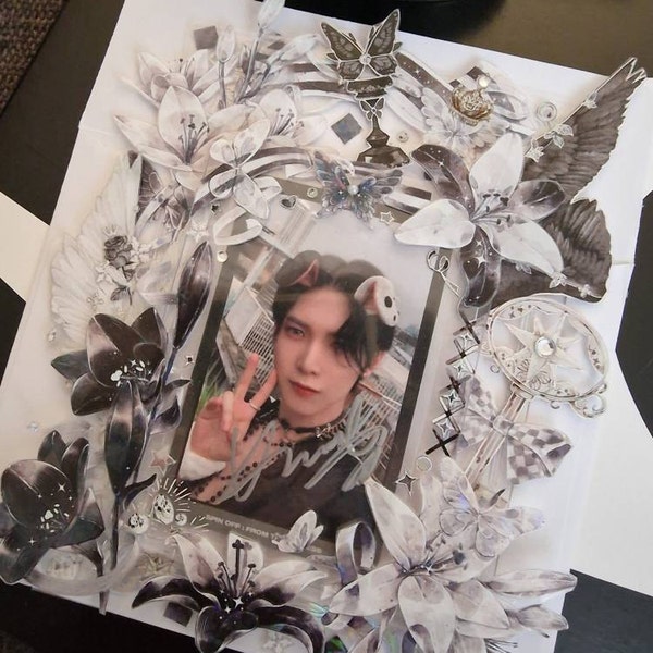 3D Decorated Toploader (flowers Theme) for KPOP & Anime Photocards ...
