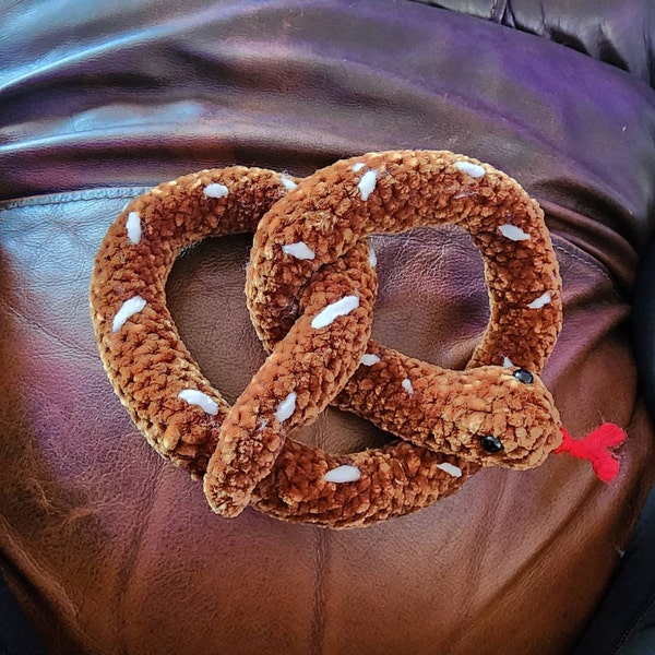 Pretzel Snake Crochet Pattern - Etsy
