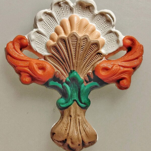 Silicone Mold Creates a Romantic Victorian Embellishment - Cake ...