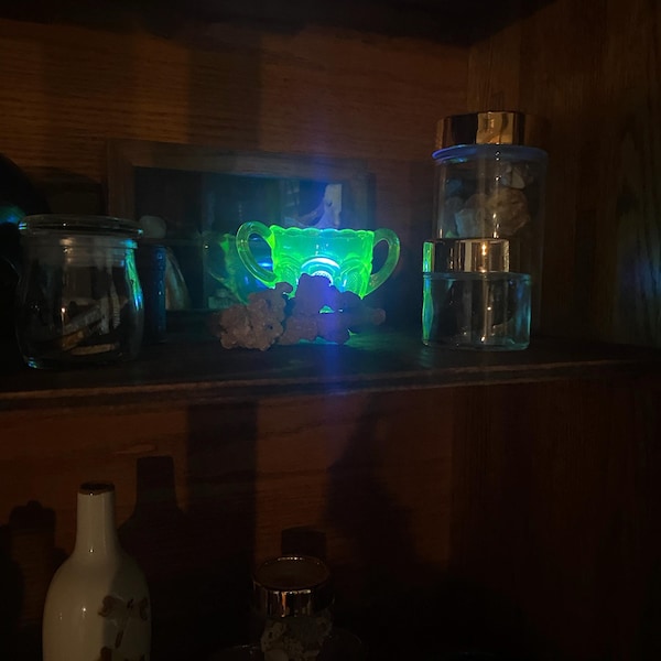 Blacklight UV LED Light Pod Single Color Blue Red Ultraviolet Portable ...