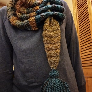 Keyhole Scarf KNIT PATTERN Beautiful Scarf Gift for Her Crochet Scarf ...