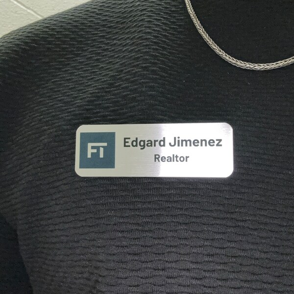 Magnetic Name Tags - Logo Name Badges for Work - Industry Name Tags ...