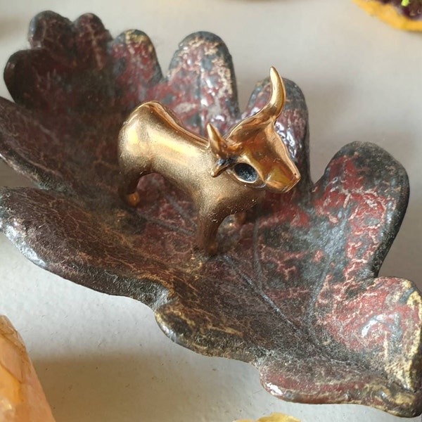 Celtic Bull From Moravia Cave Figure Bronze Age Archaeology Hallstatt ...