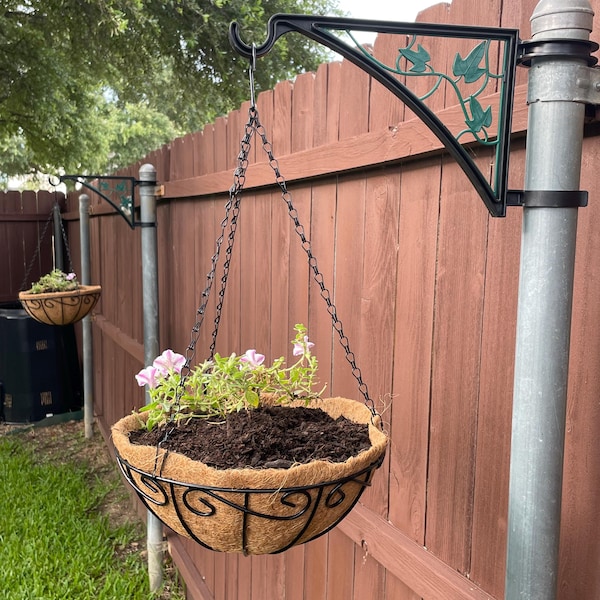 2 PCS Hangs EZ Fence Post Hangers With Ivy Inserts(plant Hanger, Garden ...