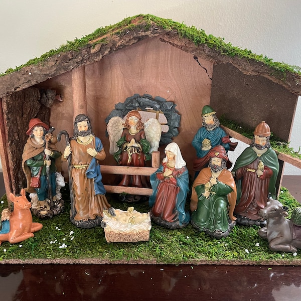 Christmas Nativity Set With Stable and Light 11 Pieces - Etsy