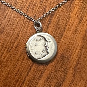Small Moon Star Locket Celestial Locket ANTIQUE SILVER Lunar Moon ...