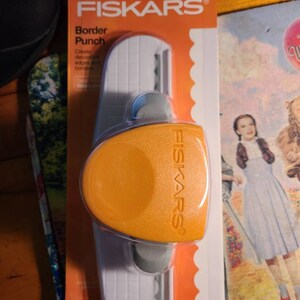 Fiskars 148020-1001 7 Piece Basic Shapes Ultra Shapexpress Starter Set ...