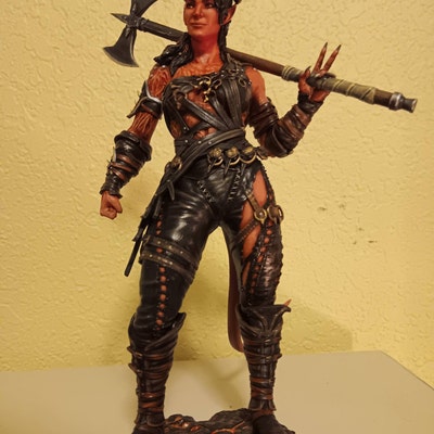 The Last of Us Part II: Ellie Highly Detailed Hand Painted Figure - Etsy
