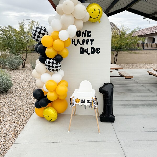 Yellow One Smiley Face Banner, One Happy Dude, First Birthday Boy Decor ...
