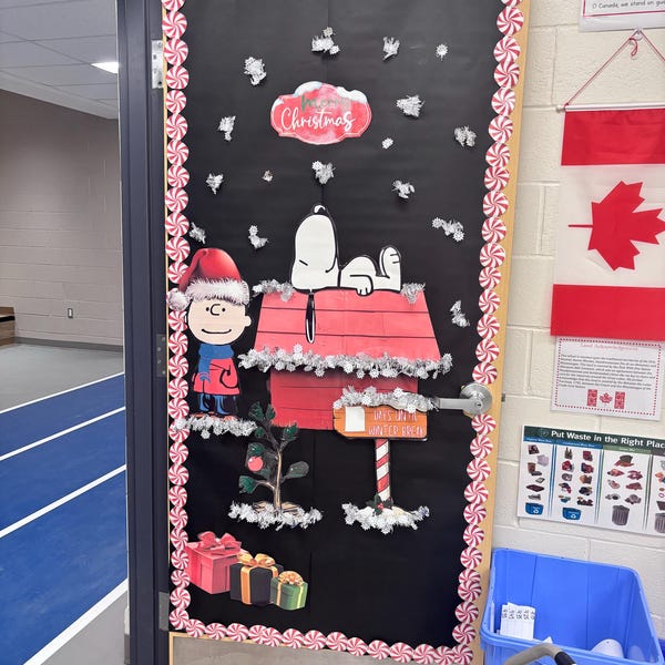 Charlie Brown Christmas Bulletin Board Kit: Charlie Brown Snoopy ...