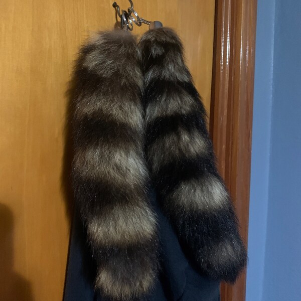 Raccoon Tails | Raccoon Tail Keychain | Taxidermy Keychain | Raccoon ...
