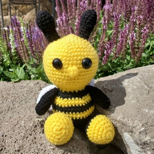 Hatching Bumblebee Crochet Pattern, Bee Pattern - Etsy