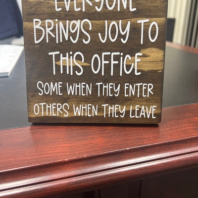 If We Are in a Dont Laugh Situation Do Not Look ,funny Sign, Office ...