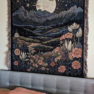 Dark Cottagecore Crow Tapestry Woven Raven Wall Art Blanket Woven Wall ...
