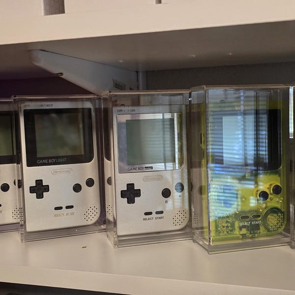 Game Boy Advance Clearstand 6GBA 6 Cartridge Display Stand Case for ...
