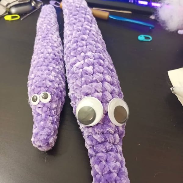 PATTERN ONLY: Amigurumi Worm-on-a-string Crochet Pattern - Etsy