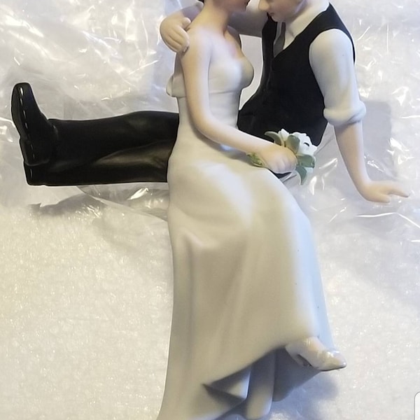 Custom Wedding Cake Topper - Romantic Cake Topper - Bride and Groom ...