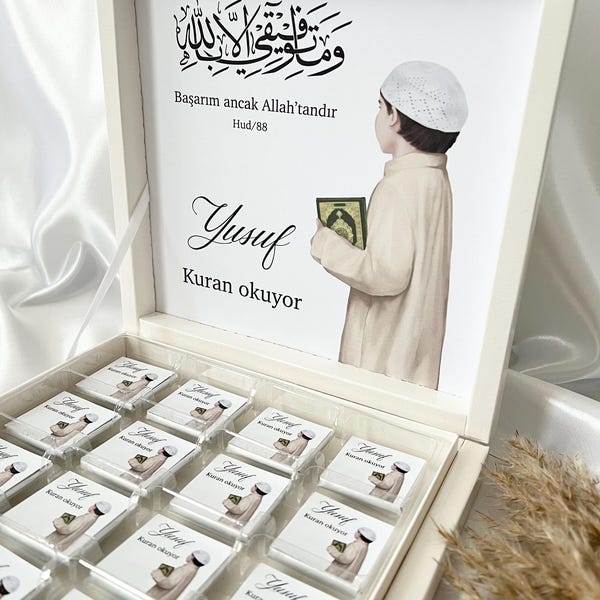 Hijabi Graduation Clip Art Illustration Islamic Clip Art Graduated ...