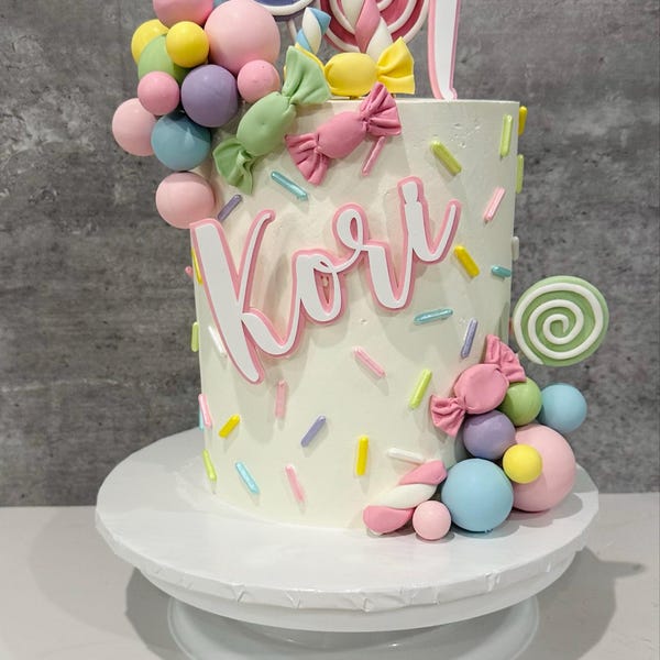 Daisies With Retro Font Name and Age Acrylic Double Layer Cake Topper ...