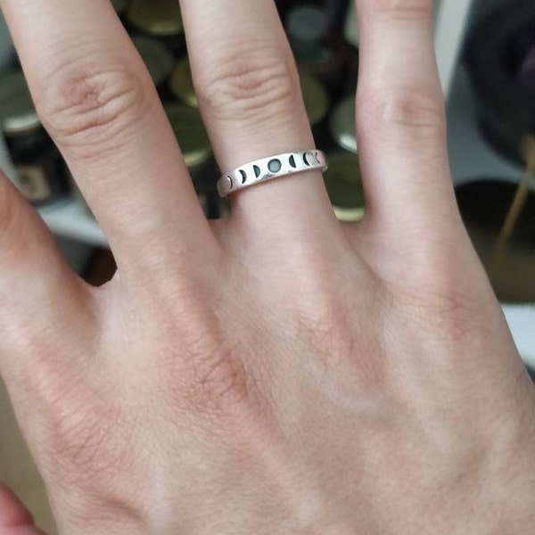 Phases of Moon Ring, Sterling Silver, Astronomical Lunar Phases Cycle ...