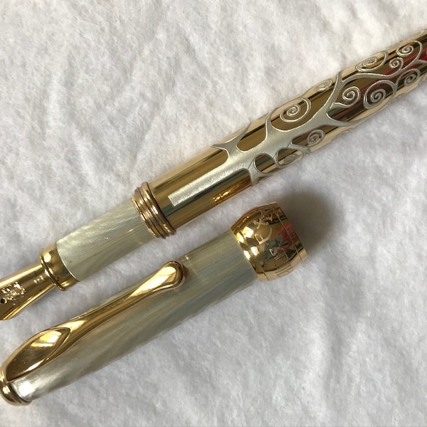 Rollerball Pen Genuine Stingray Leather Green Color Sterling Silver ...