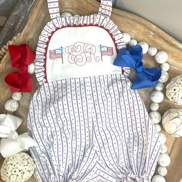Single Mini Patriotic American Flag With Bow Vintage Stitch, Quick ...