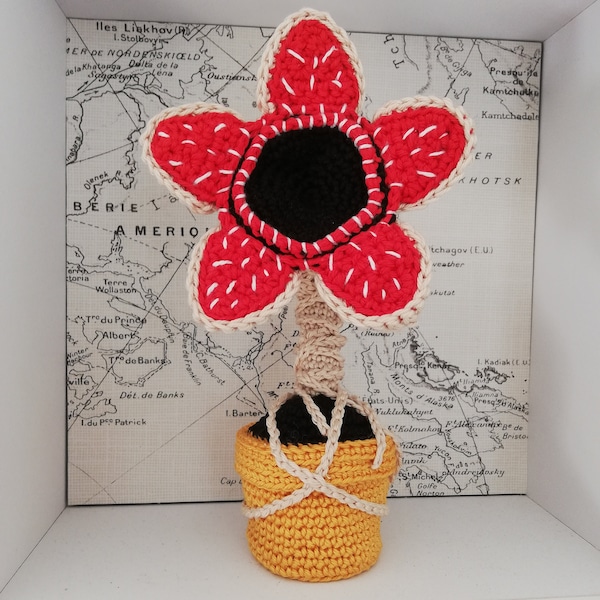 Crochet Monster Flower PATTERN, Halloween Spooky Man-eating Plant ...