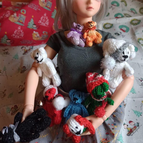 Hand Knitted Polar Bear Christmas Tree Hanging Decoration Miniature for ...