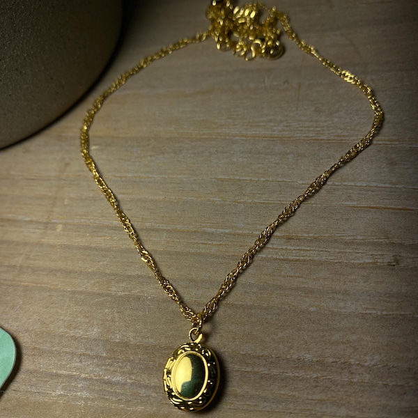 Gold Plated Tiny Oval Locket Necklace, Oval Locket Necklace, Photo ...