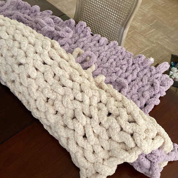 New Color! Lilac Chunky Yarn, 45 COLORS AVAILABLE, Chunky Yarn, Arm ...