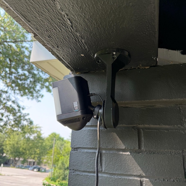 Ring Spotlight Cam PRO Soffit, Eave, and Ceiling Mount - Etsy