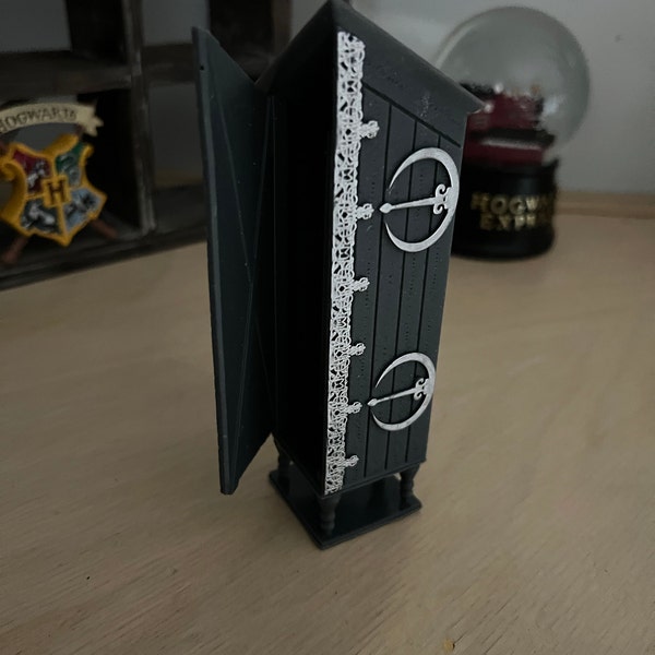 Disappearing Cabinet: Fantasy Bookshelf Decor for Fanfic Lovers - Etsy