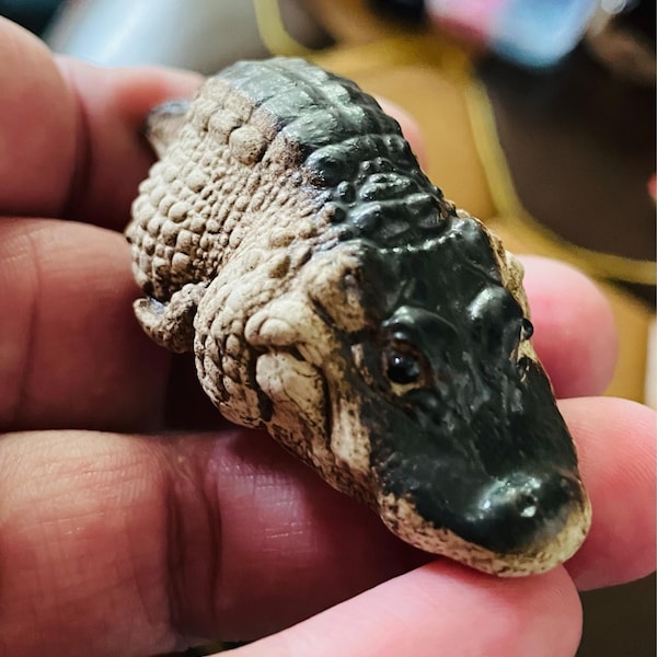 Cute Ceramic Alligator Sculpture: Adorable Crocodile Figurine for Tea ...