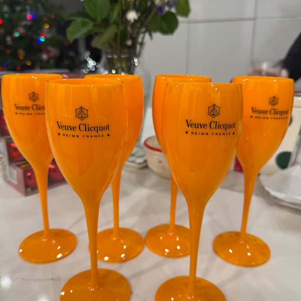 Moet Chandon Champagne Gold Mini Sippers for Moet Individually Packaged ...