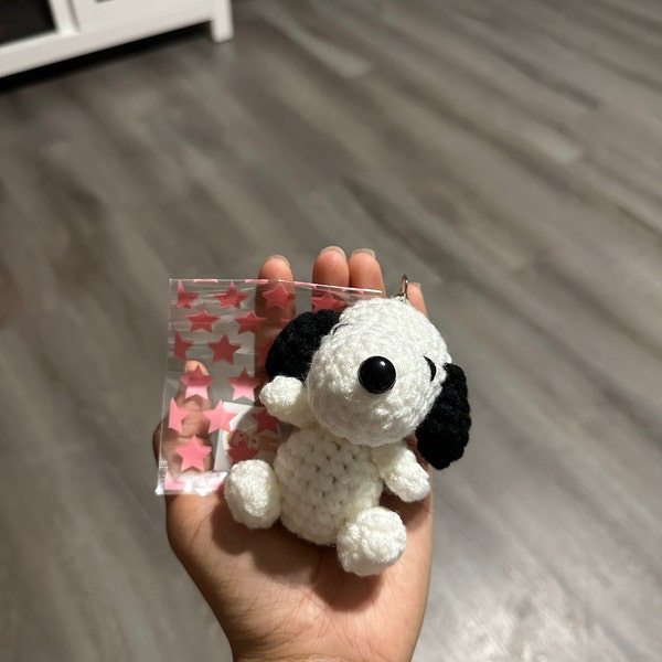 Crochet Plush Peanuts Snoopy Keychain / Pocket Pal - Etsy