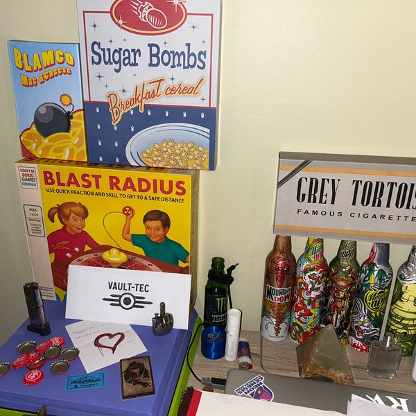 Un-official Handmade Fallout 4 - Cardboard Box Props - Etsy