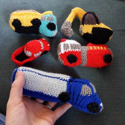 Miniature Fire Engine Knitted Soft Toy Model Vehicle Fire Truck Model ...