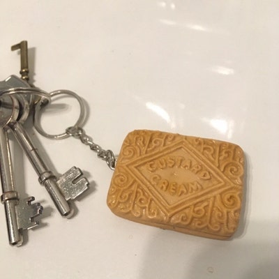Custard Cream Keyring - Etsy UK