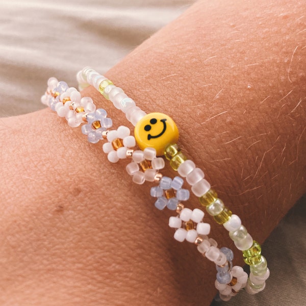 Handmade Glass Seed Bead Y2k Friendship Good Luck Stretch Bracelet - Etsy