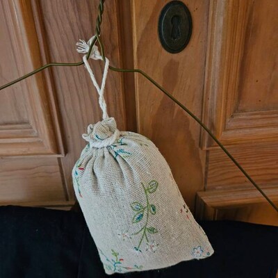 6 Cedar Sachets / Lavender, Natural Moth Repellent Bags, Sachets for ...