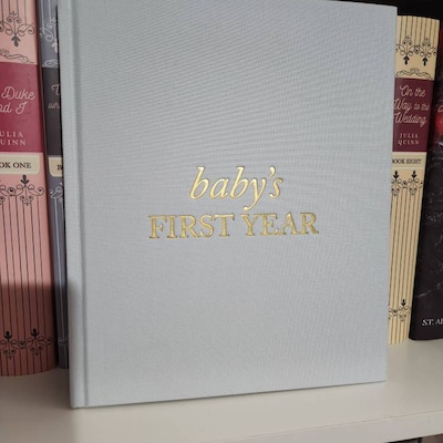 Holiday Memory Book: Christmas Scrapbook Album and Family Journal First ...