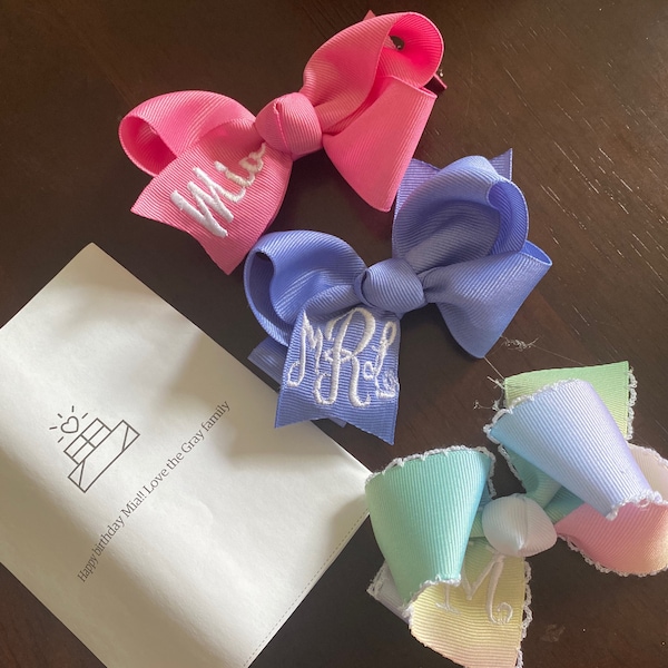 Small Monogrammed Hairbow-moonstitch Hairbow-custom Bow-little Girl ...
