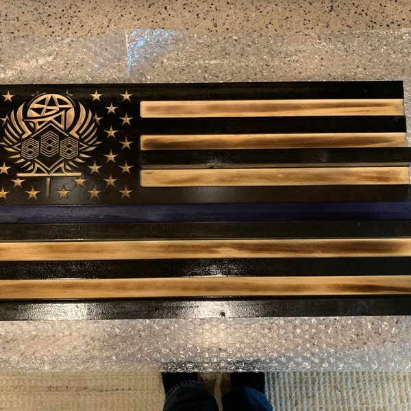 Challenge Coin Display Thin Blue Line Flag, American Flag, Freedom ...