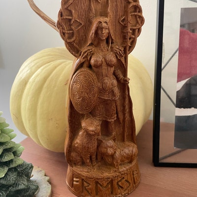 Moon Goddess, Selene Goddess, Wiccan Statue - Etsy