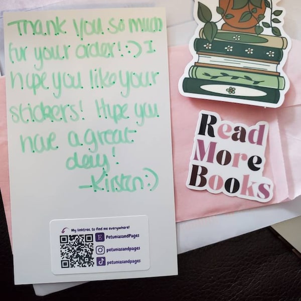 Romance Reader Vinyl Sticker, Book Sticker, Bookish Merch, Bookish ...